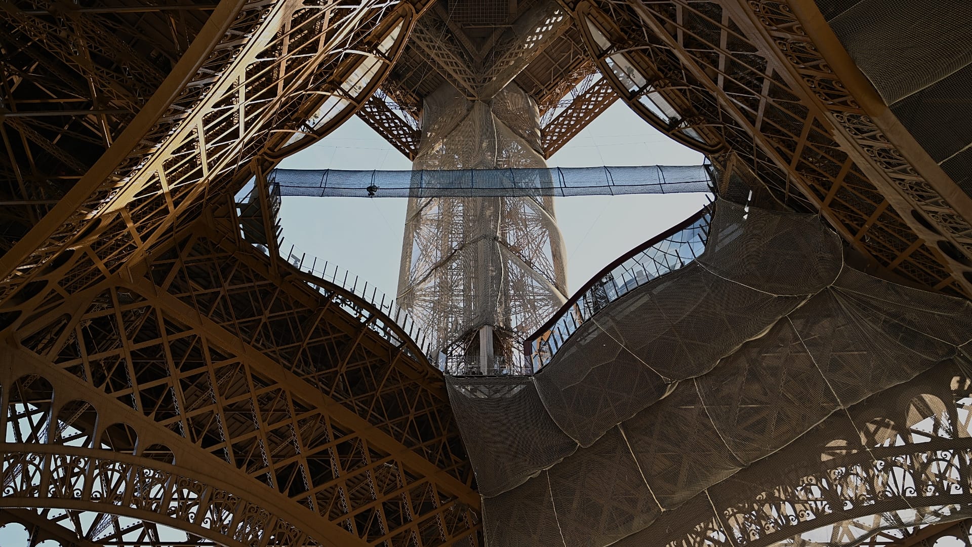 There’s a new way to see the Eiffel Tower: A suspension bridge 60m ...