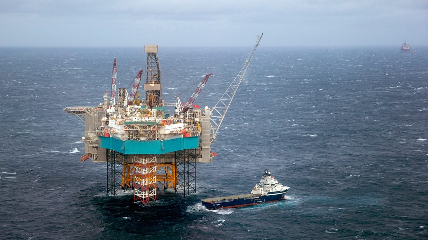 ‘Sheer fantasy’: Why drilling the North Sea for oil won’t lower Europe ...