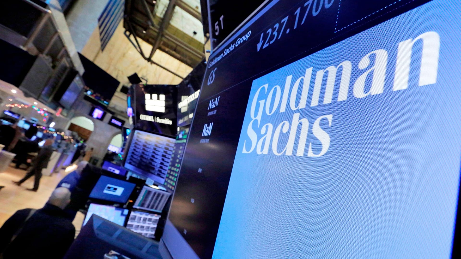 US bank Goldman Sachs placed under police surveillance in Paris | Euronews