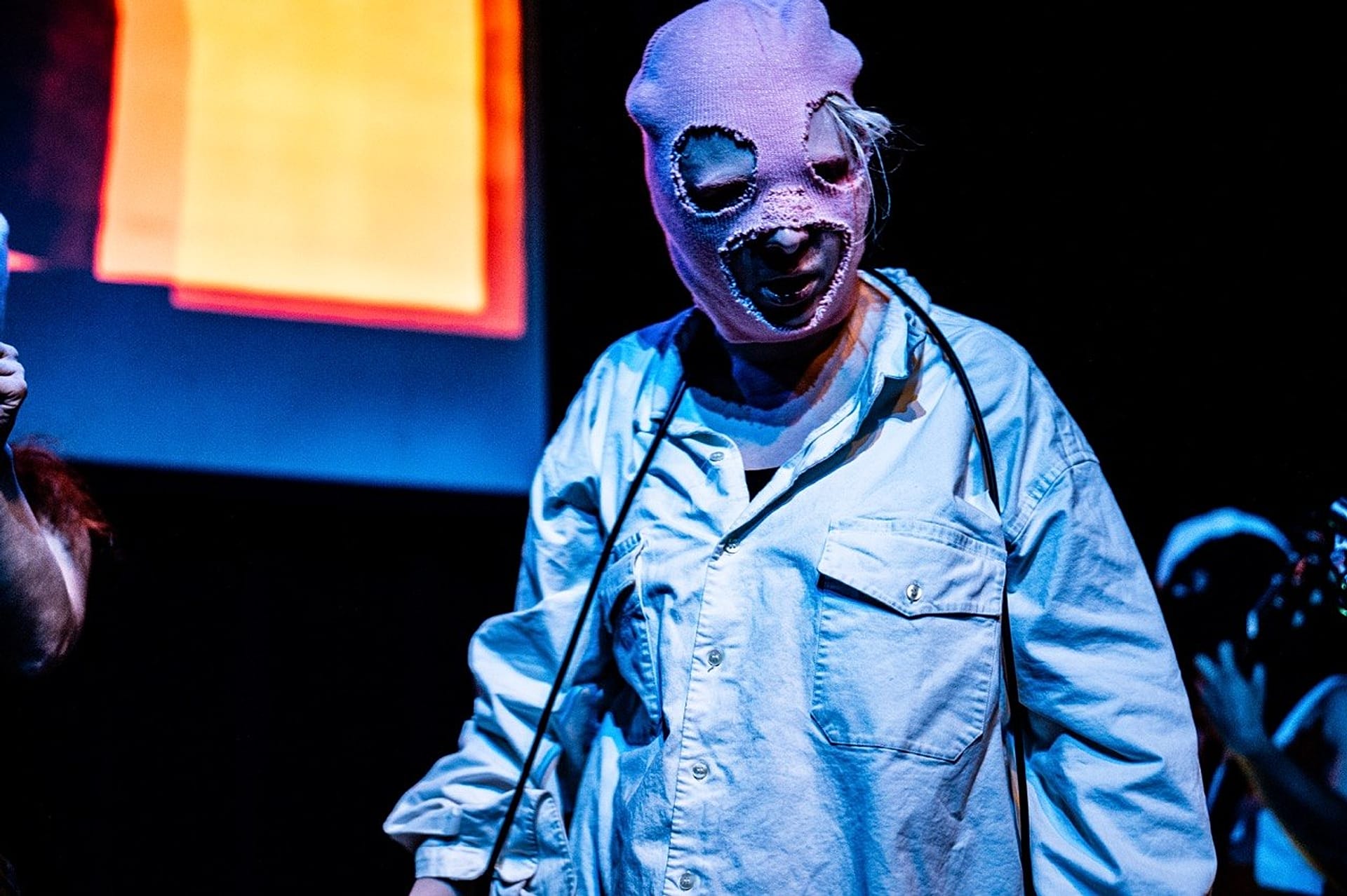 Les Pussy Riot en tournée en Europe avec un manifeste artistique punk ...