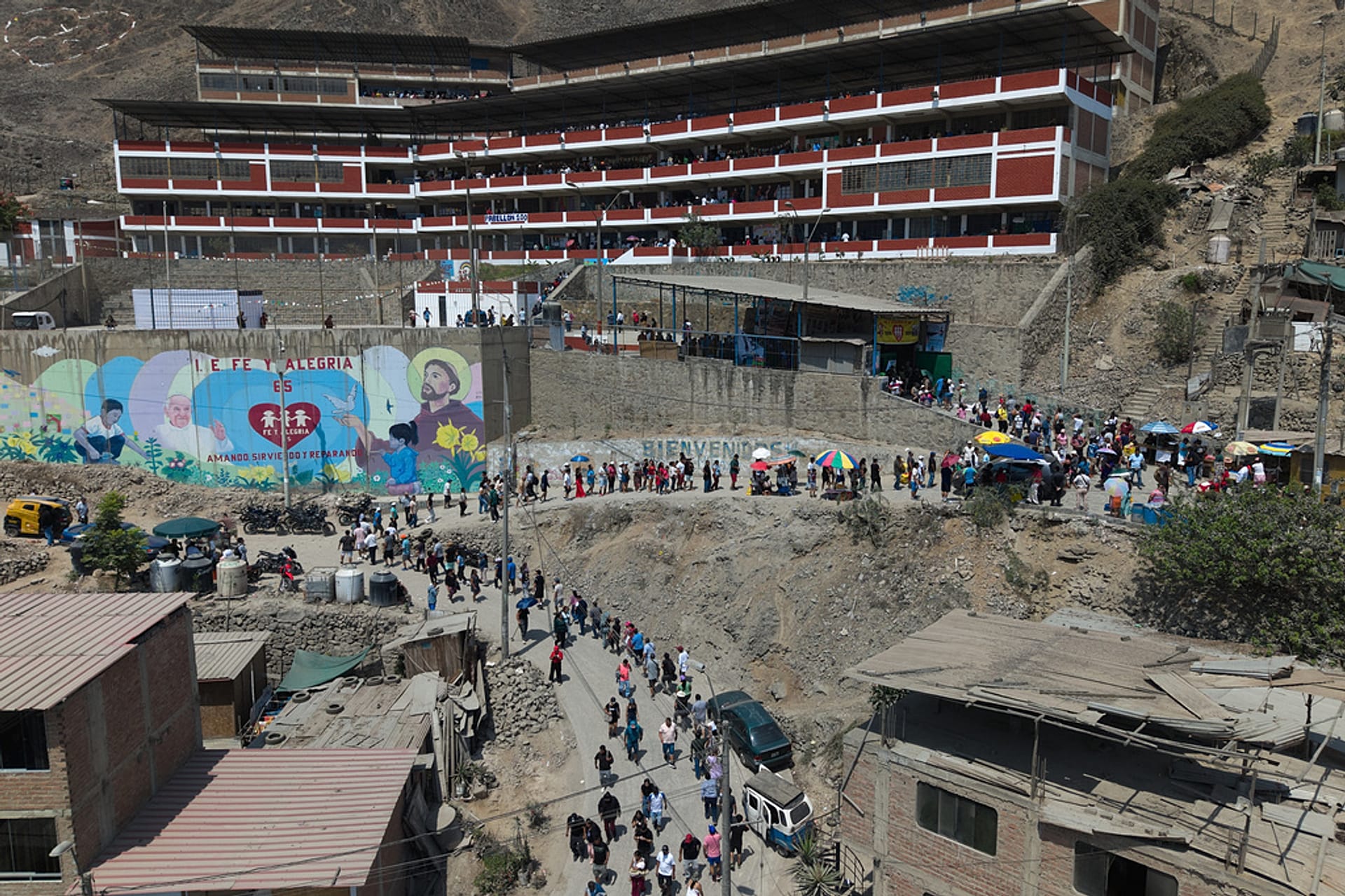 Peruvian presidential election results delayed as tens of thousands get ...