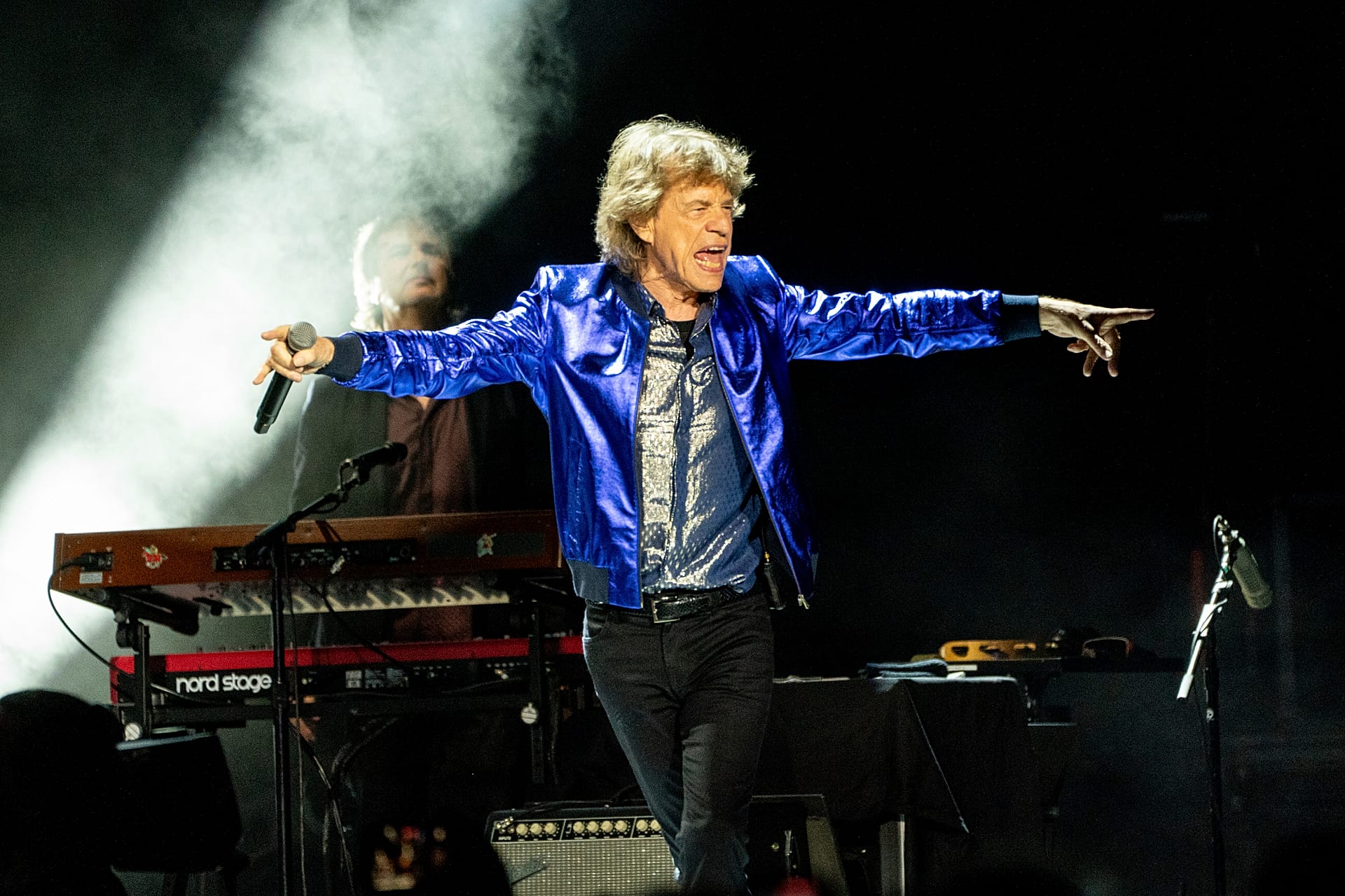 The Rolling Stones are back with new single 'Rough and Twisted' | Euronews