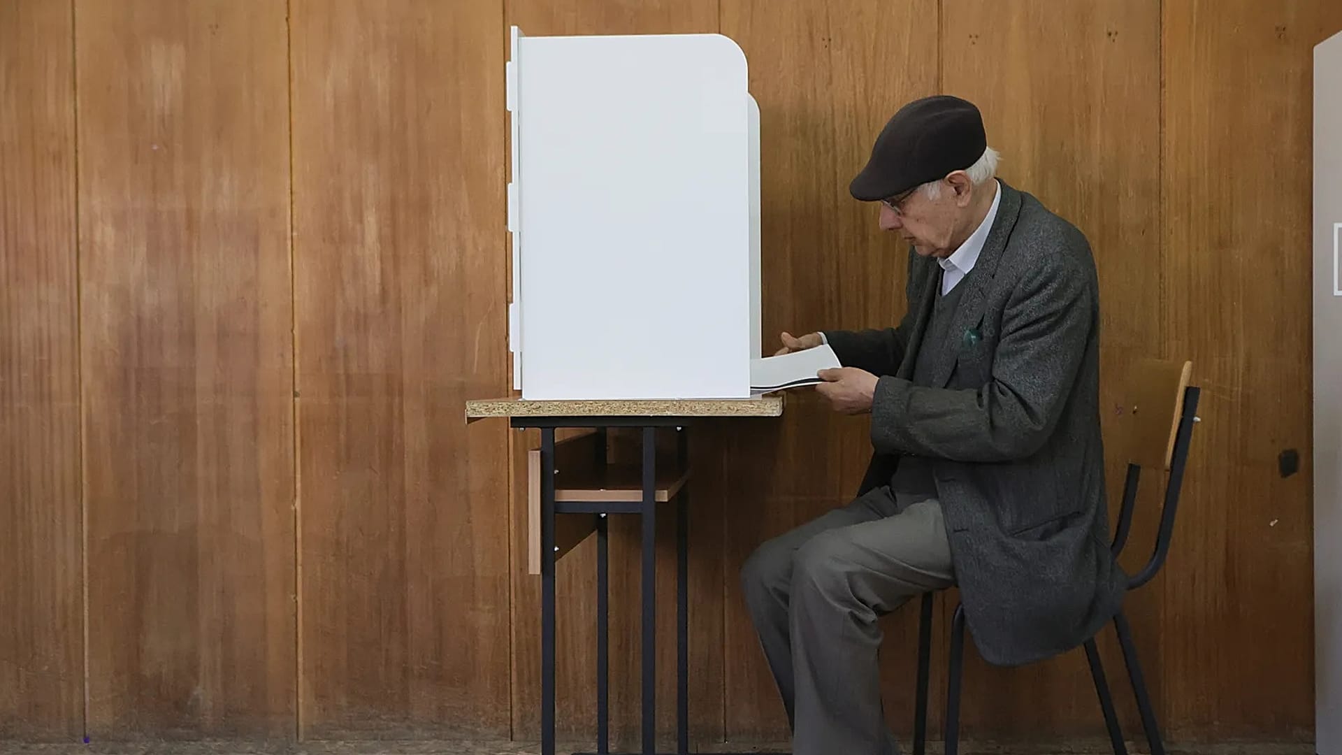 Video. Bulgaria votes in eighth election in five years | Euronews