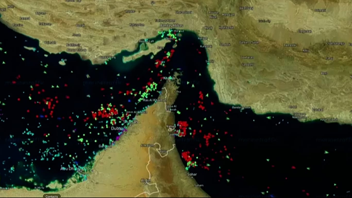 Video. Timelapse footage shows maritime traffic around Gulf, Straight ...