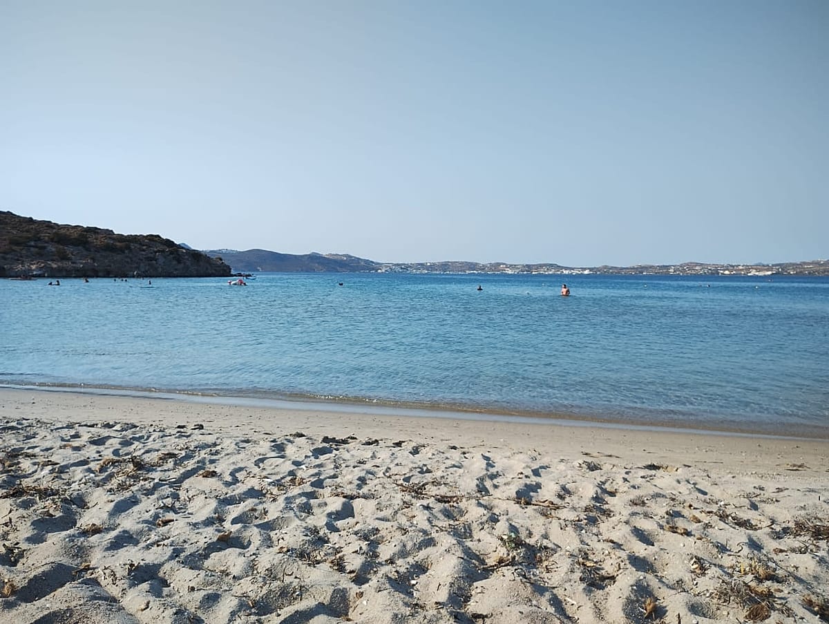 Greece increases the number of beaches where sunbeds are banned to ...