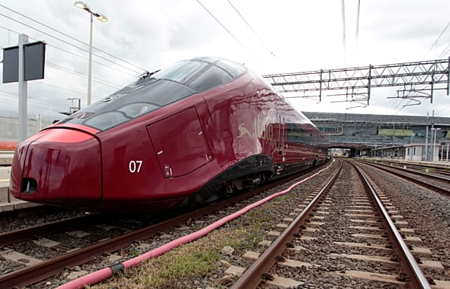 Ex-Ferrari-Boss will ICE Konkurrenz machen und Bahnfahren in ...