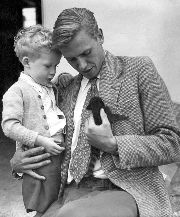 A life in pictures: Sir David Attenborough celebrates his 100th ...