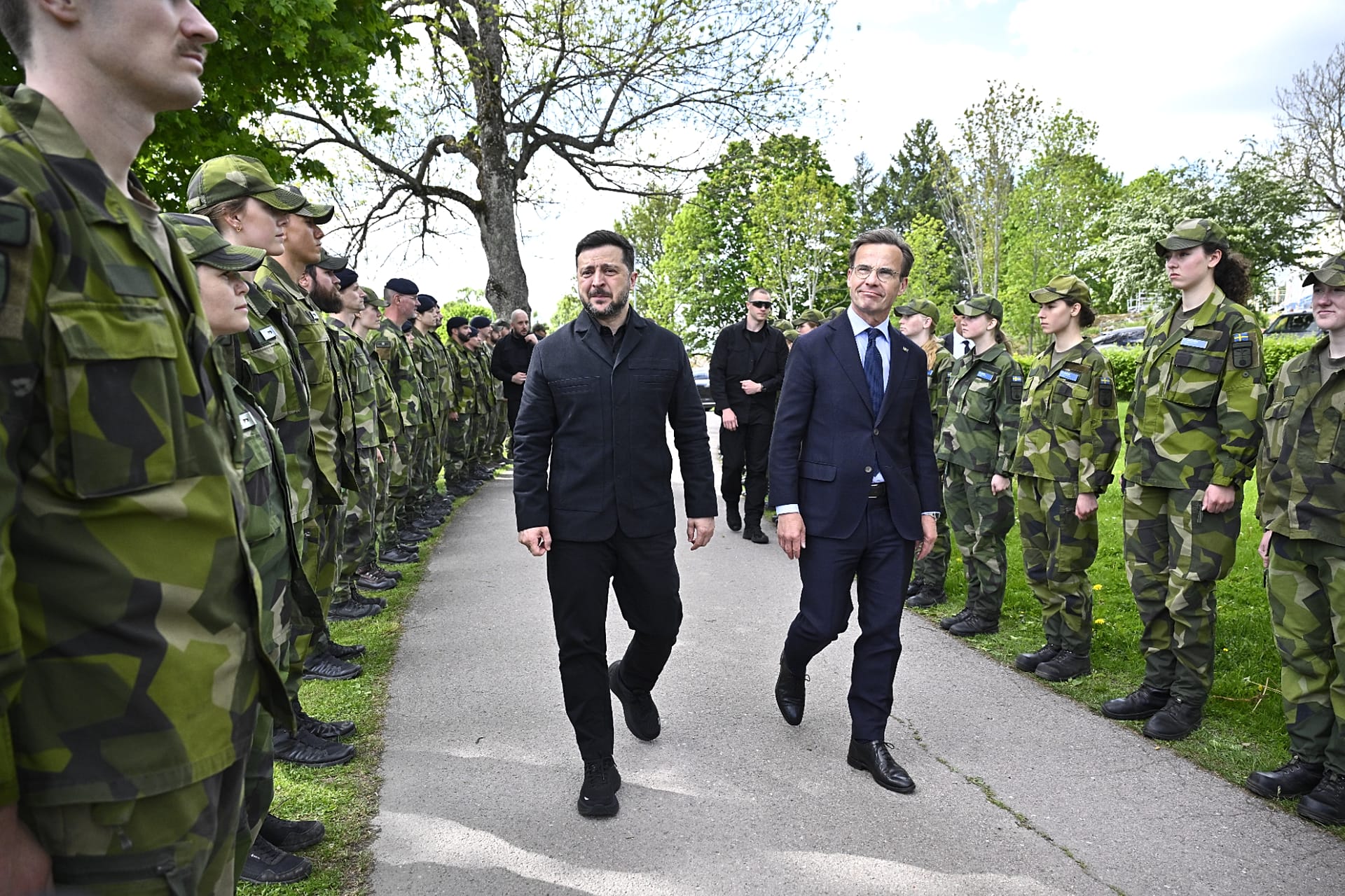 Ukraine to buy up to 20 latest model Gripen jet fighters, Sweden to ...