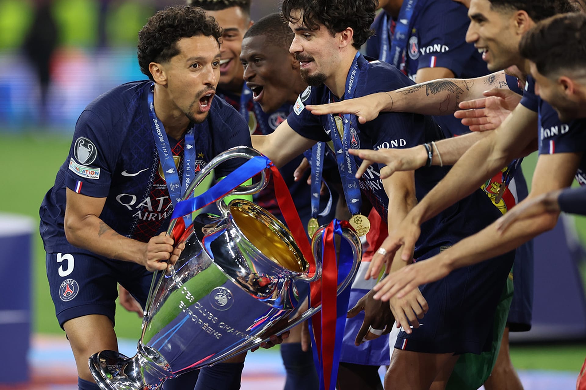 Paris Saint-Germain remporte la Ligue des champions aux tirs au but ...