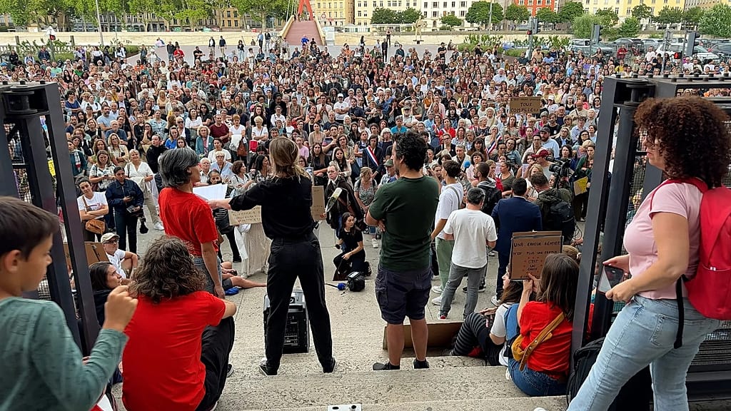 Video. France demands judicial overhaul after murder of 11-year-old ...